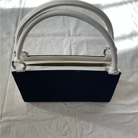 Miche | Bags | New Miche Classic Black And White Base Bag Classic Base ...